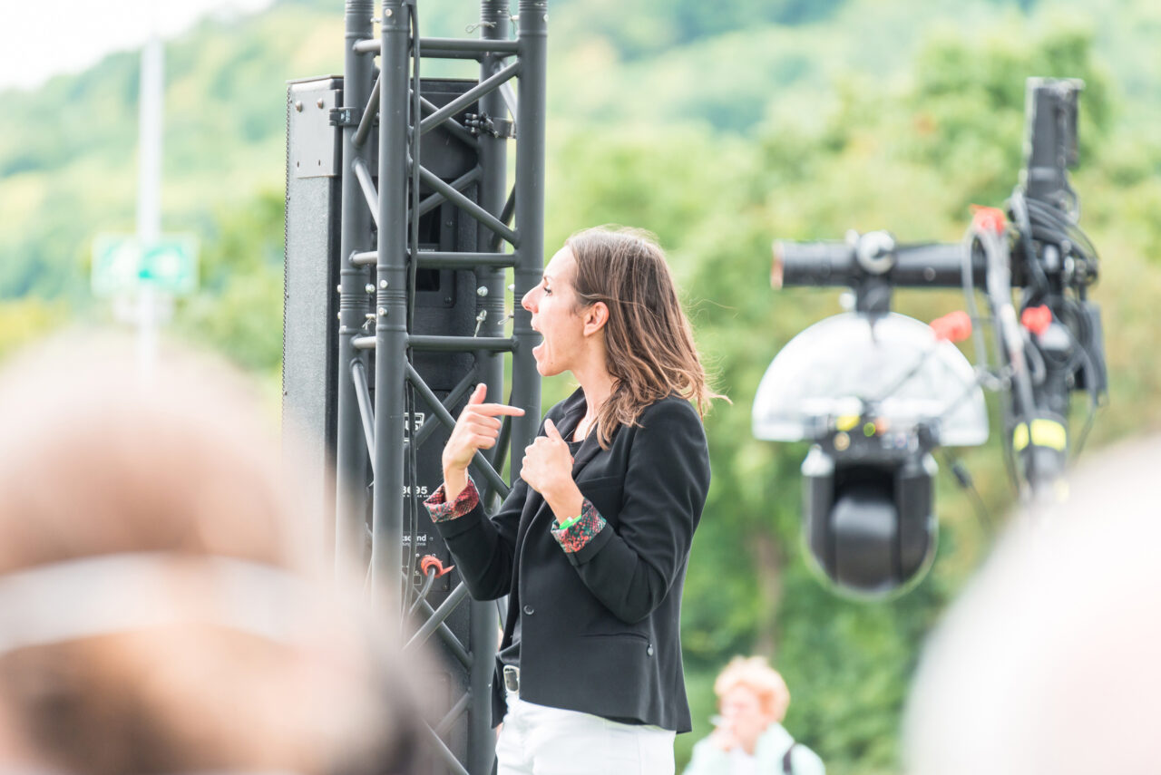 Deaf Interpreters Services - Hire an ASL Interpreter